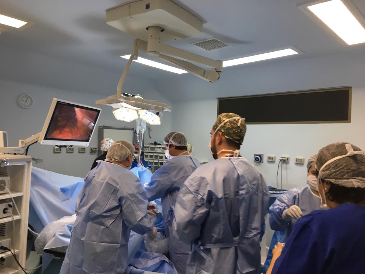 Hospital de Quilpué avanza en cirugías de alta especificidad técnica