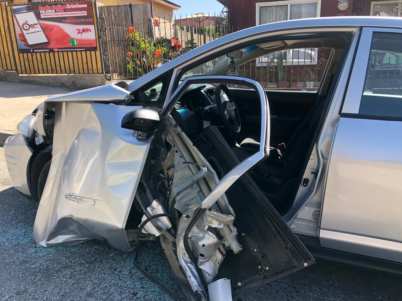 Cabildo Conductor Chocó Un Automóvil Estacionado Y Luego Se Dio A La Fuga