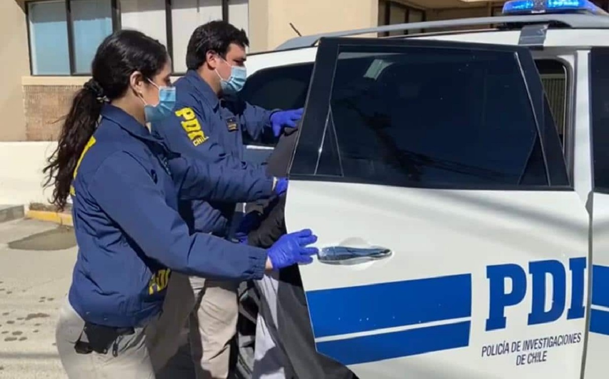 PDI Los Andes detuvo a sujeto que atacaba a sus víctimas a bordo de una ...
