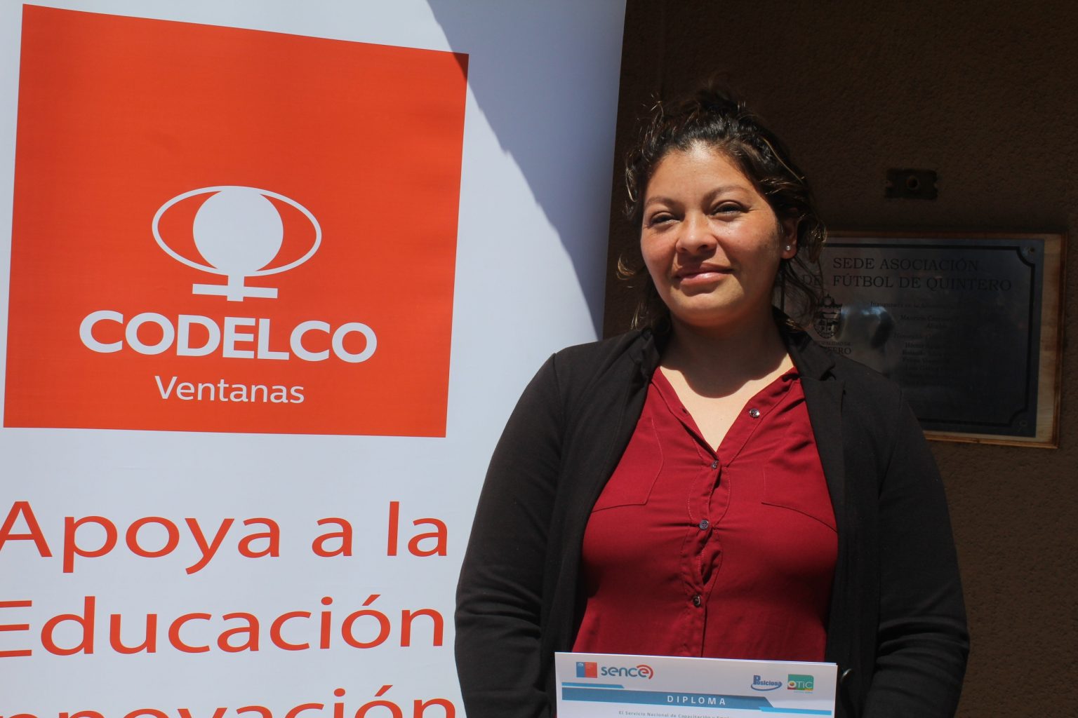 Elizabeth Salinas recibe certificado de Sense y Codelco Ventanas | El ...