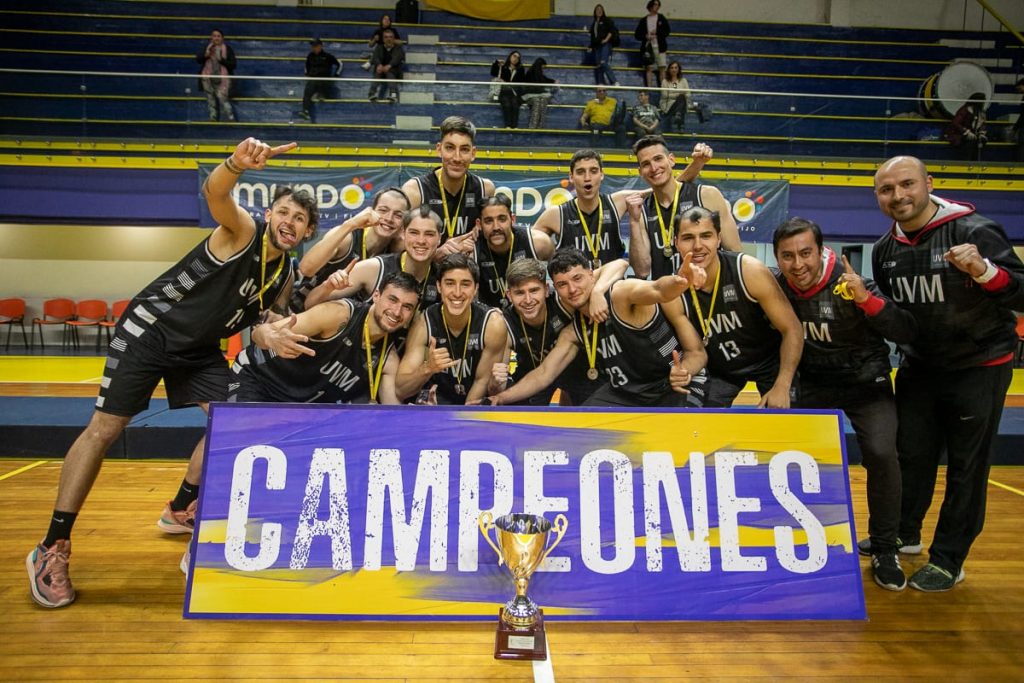 Selección de básquetbol varones de UVM se quedó con título de campeón nacional universitario