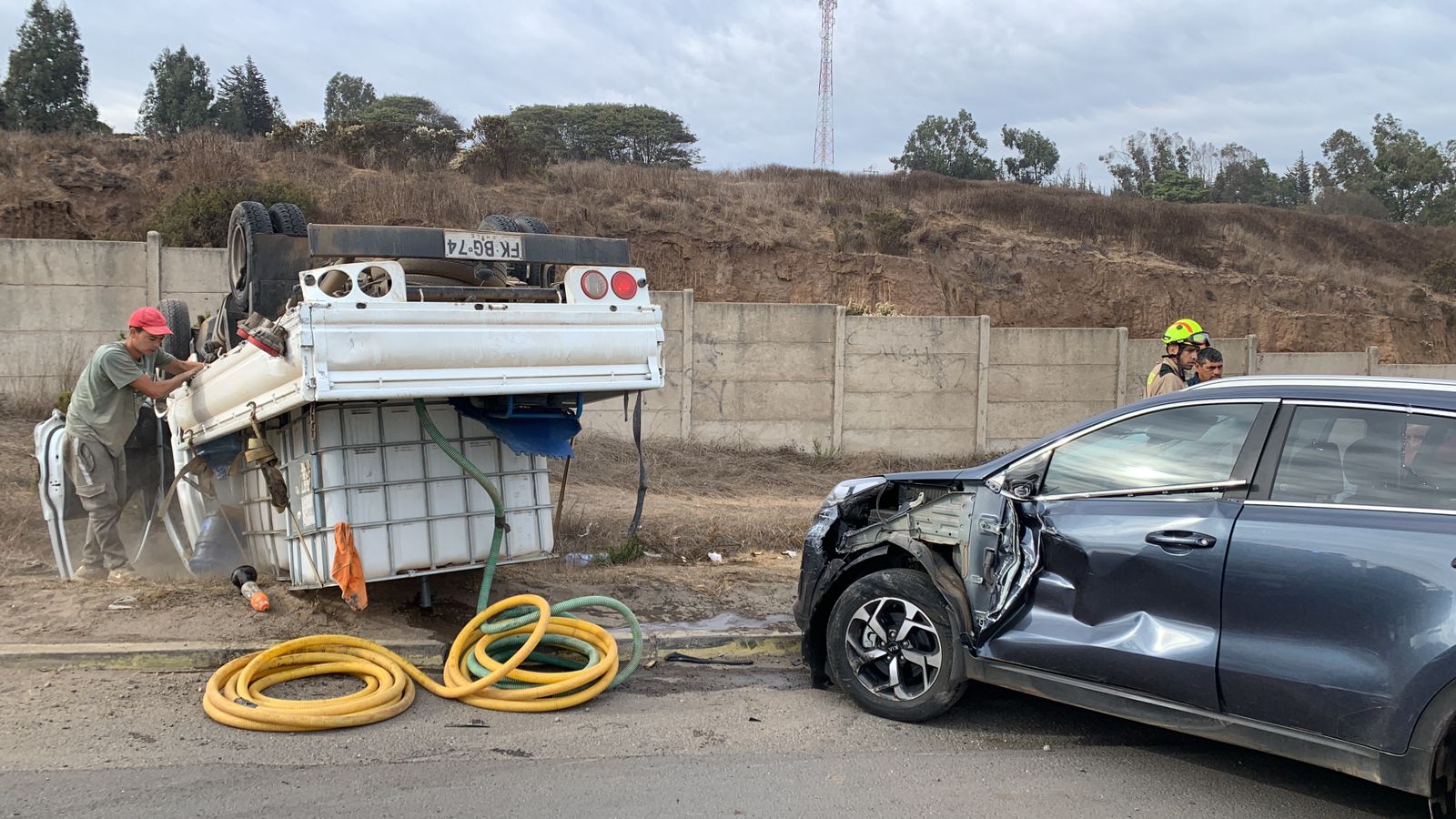 Colisión y volcamiento en Puchuncaví: hay detenidos