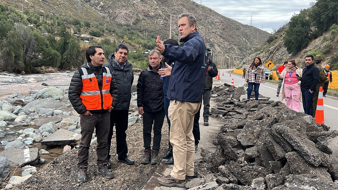 Miles de camiones esperan la apertura del Paso Los Libertadores