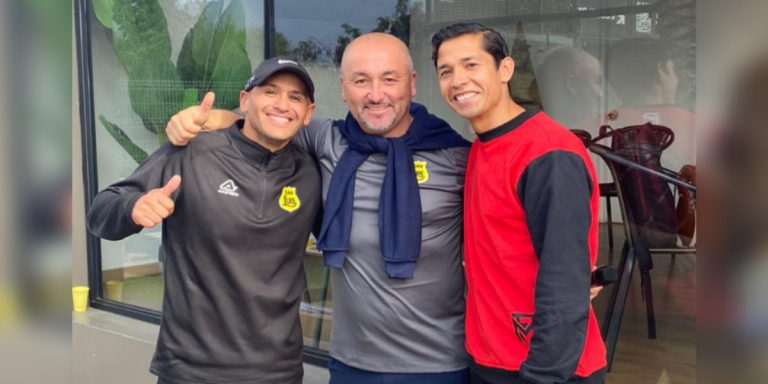 Comparten reencuentro entre Chupete Suazo y Matías Fernández