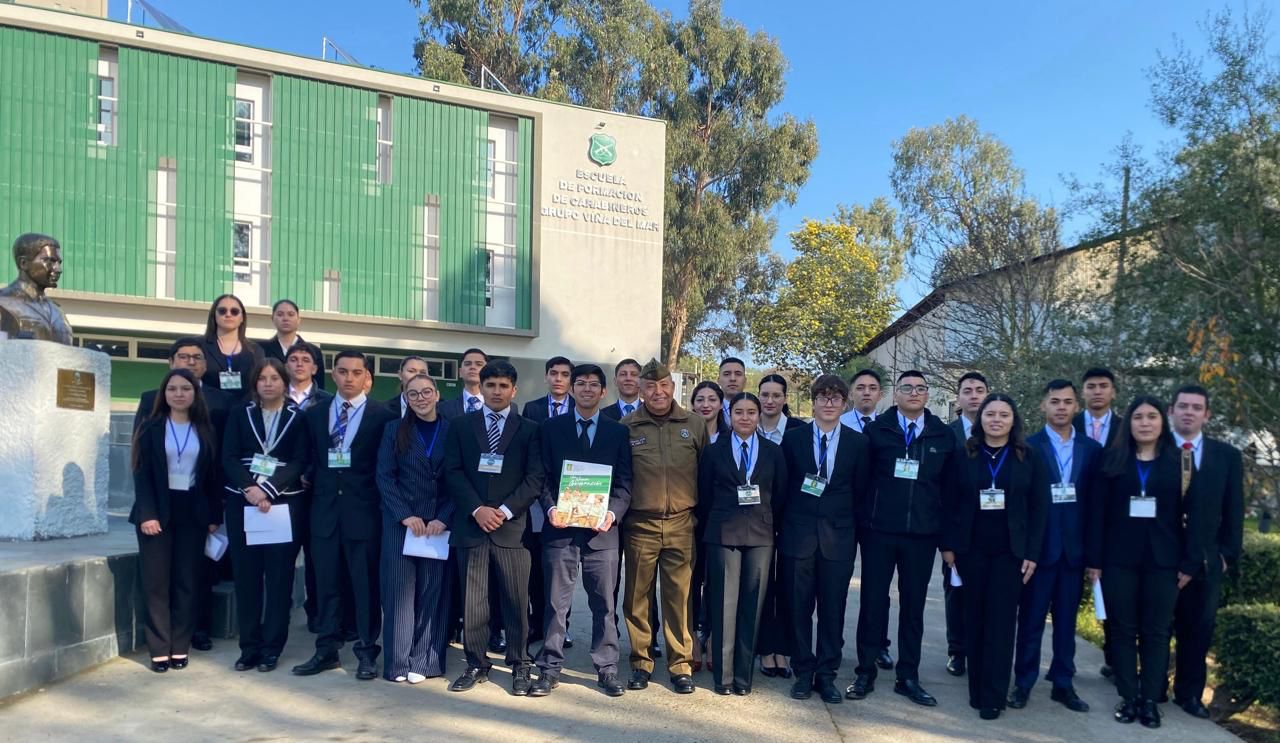 32 jóvenes de la región de Valparaíso ingresarán a la Escuela de ...