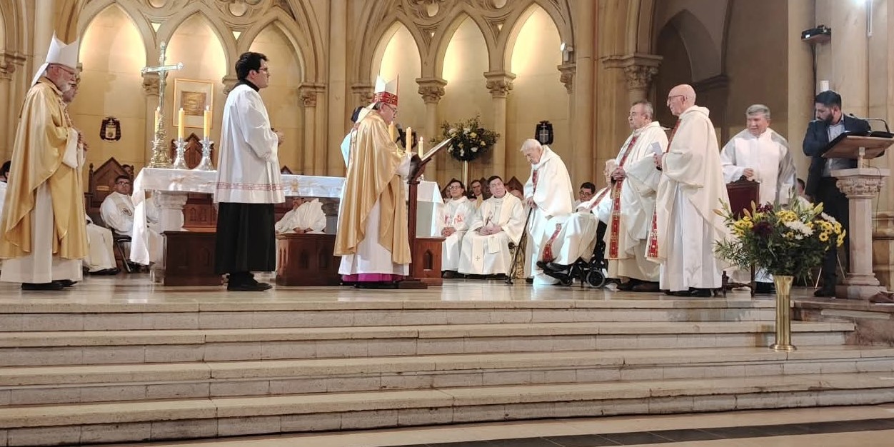 Padre Pedro Aguiar fue reconocido por su labor de setenta años como ...
